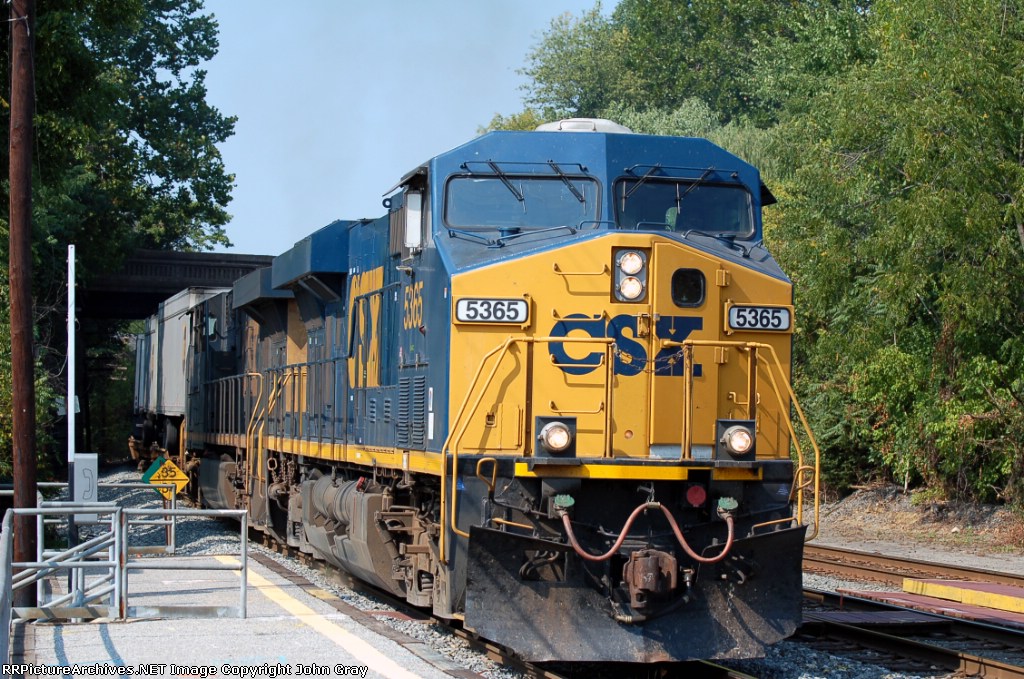 Q174 with CSXT 5365(ES44DC) & CSXT 5302(ES44DC)